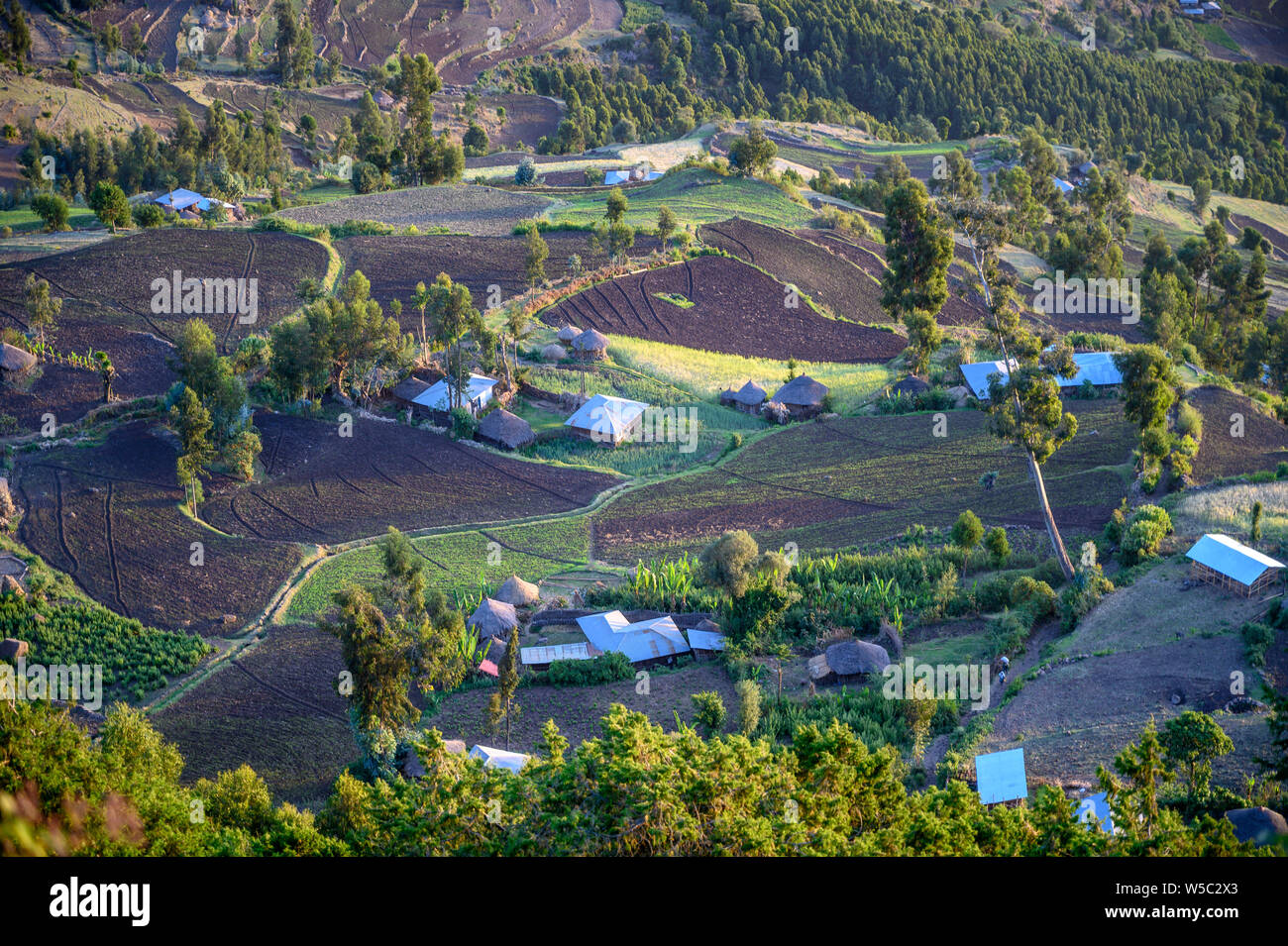 Farming communities nestled in the valleys of Ankober, Ethiopia Stock ...