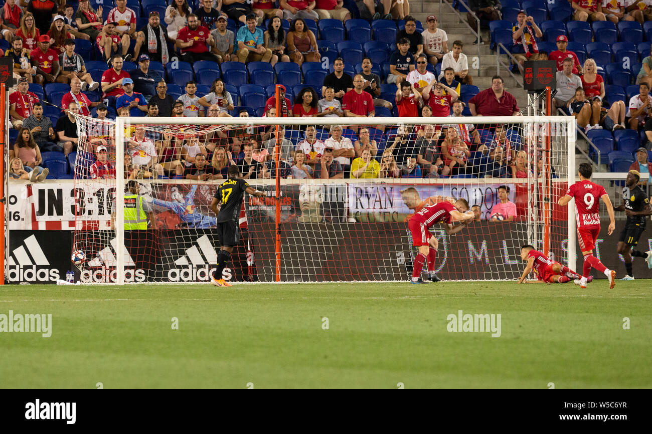 He had scored winning goal hi-res stock photography and images - Alamy