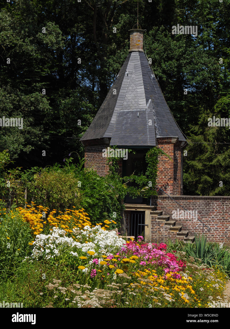 small Castle in germany Stock Photo - Alamy