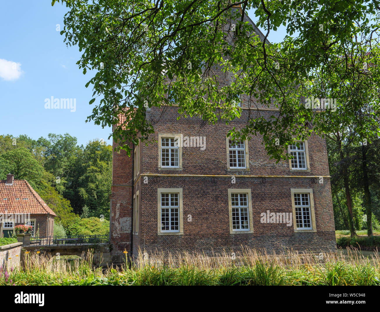 welbergen castle in germany Stock Photo - Alamy