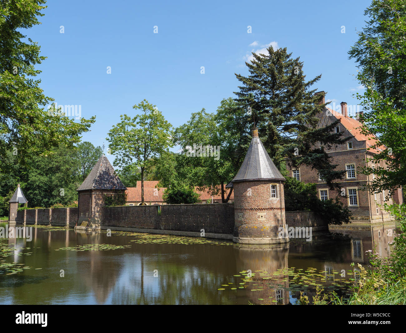 small castle in the german muensterland Stock Photo - Alamy