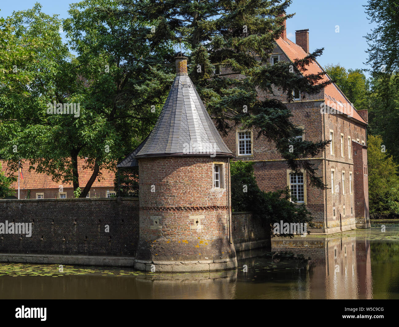 small castle in the german muensterland Stock Photo - Alamy