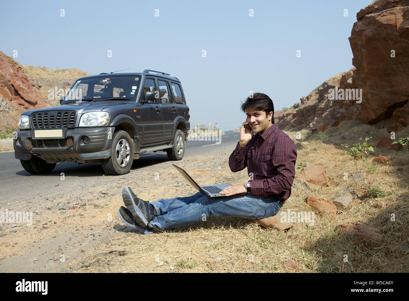 Vehicle working at the roadside hi-res stock photography and images - Alamy
