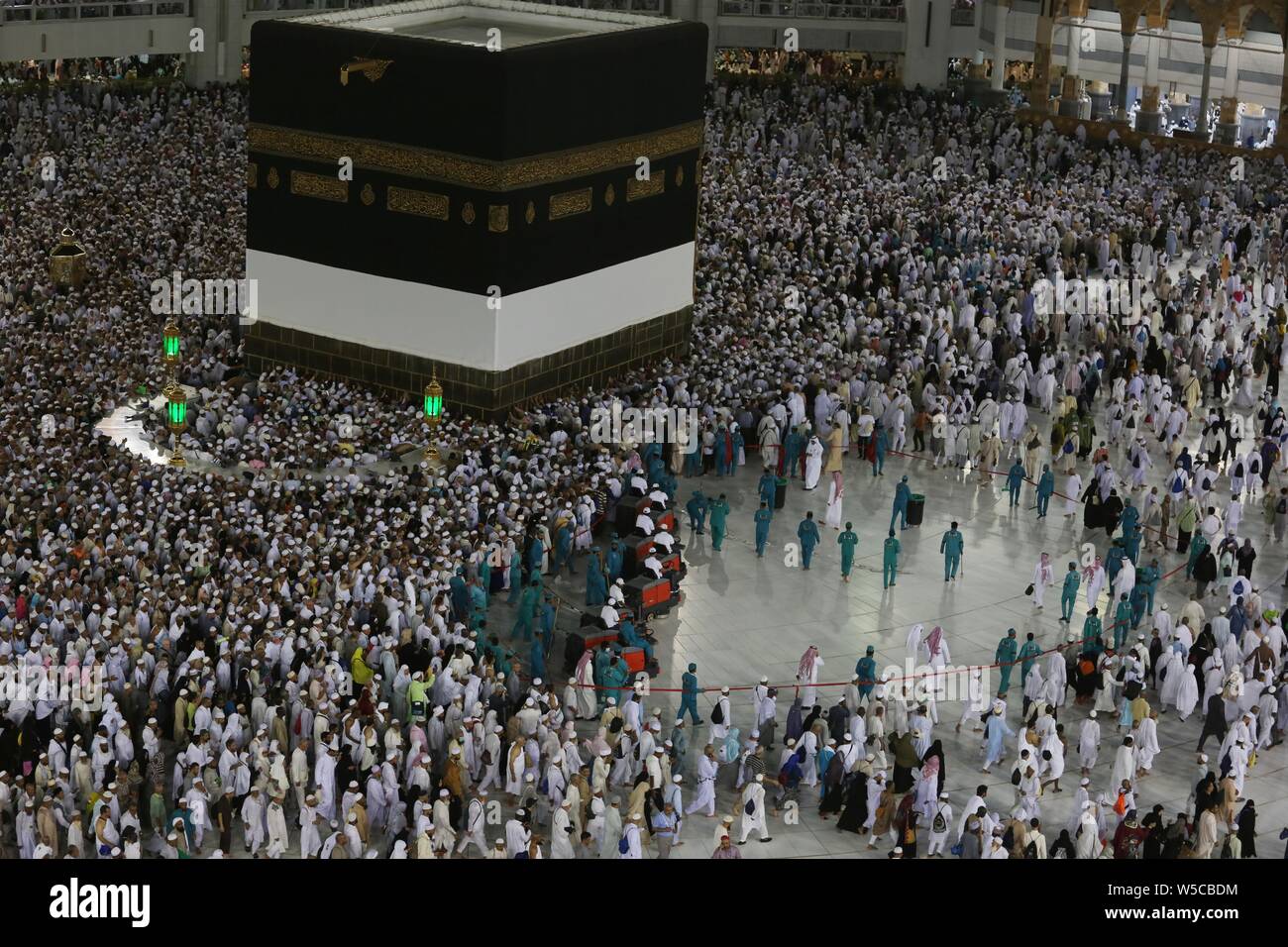 Pilgrims in jeddah hi-res stock photography and images - Alamy