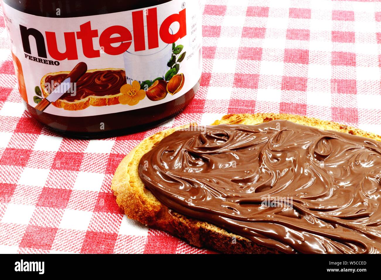 Nutella pot hi-res stock photography and images - Alamy