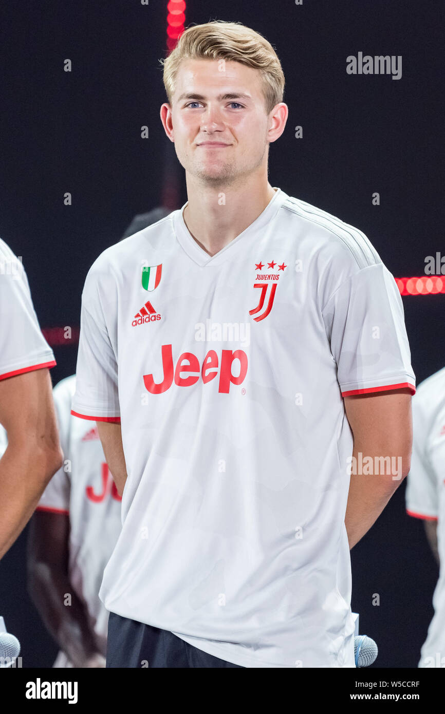 Dutch football player Matthijs de Ligt of Juventus F.C. attends a press ...