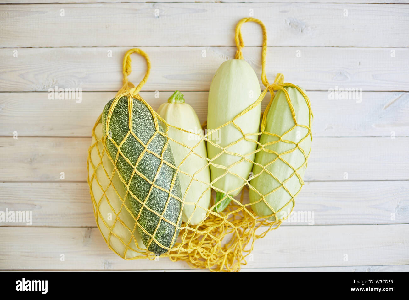 Courgettes row hi-res stock photography and images - Alamy
