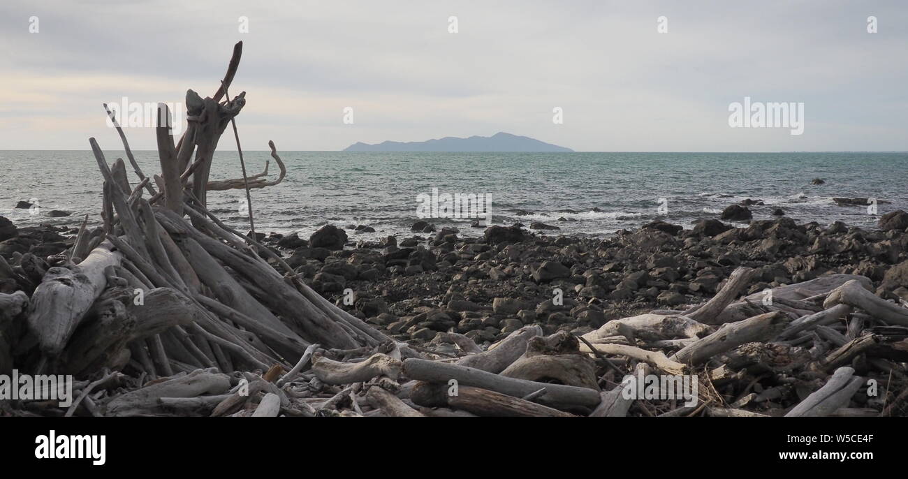 Lean to shelter hi-res stock photography and images - Alamy