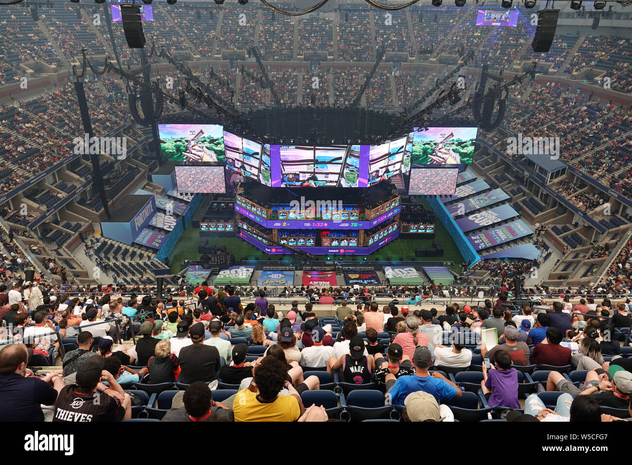 Fortnite world cup hi-res stock photography and images - Alamy