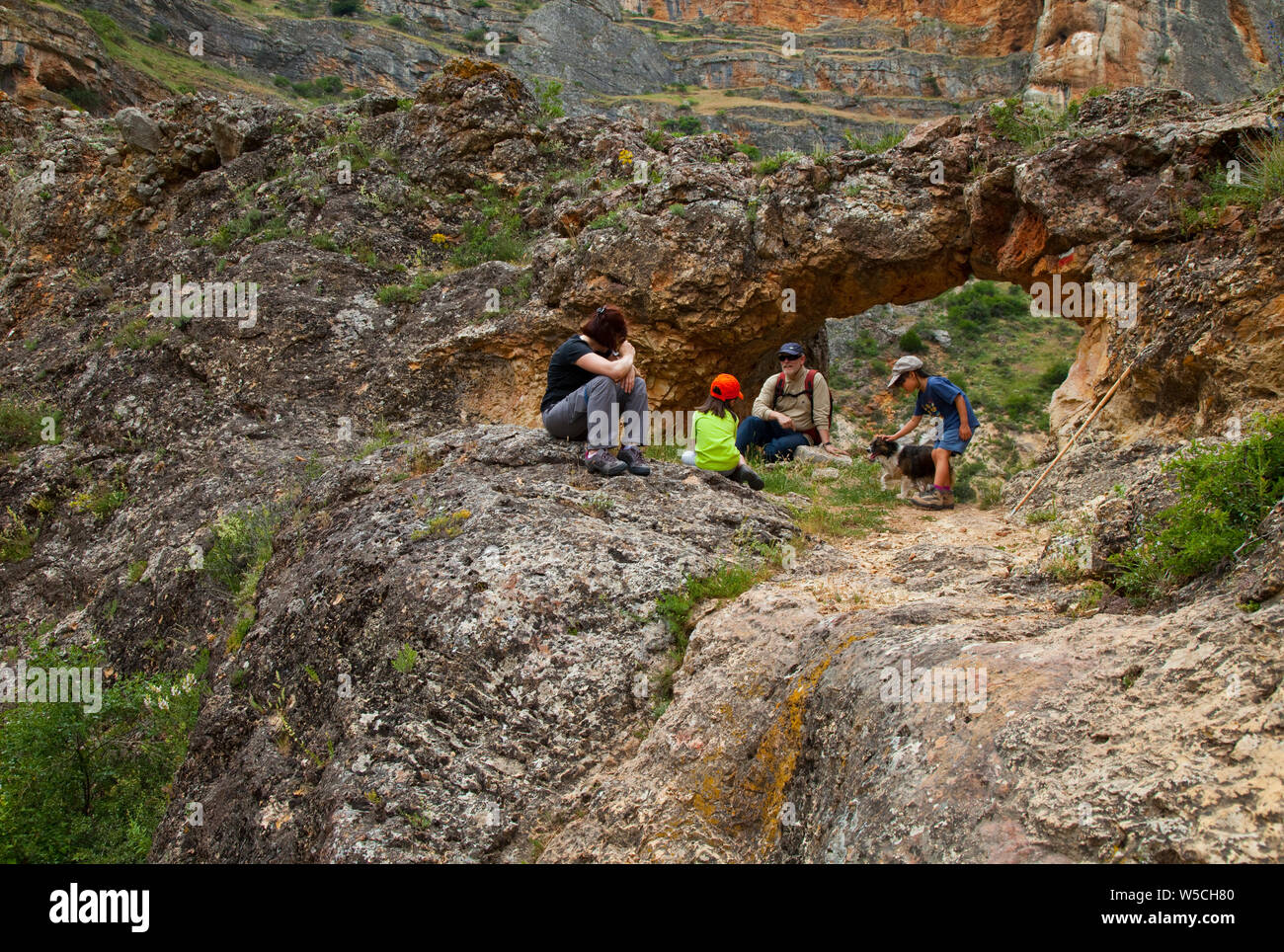 Sendero natural del puente hi-res stock photography and images - Alamy