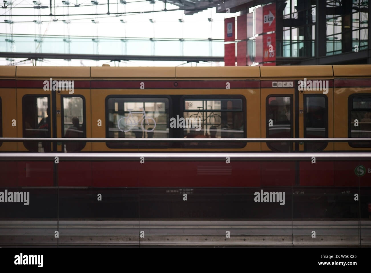 The side view of the body of a city train in the Berlin East railway ...