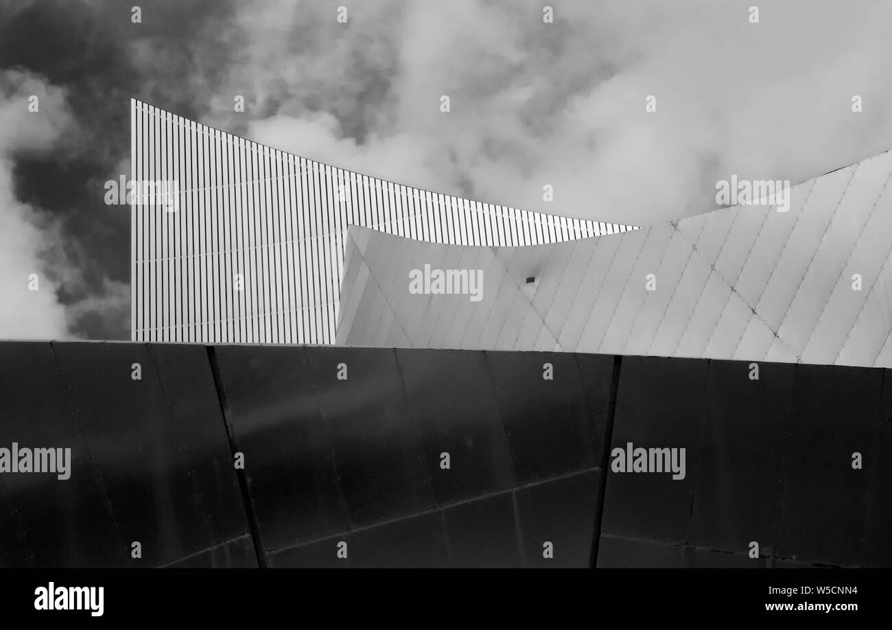 Skeletal architecture hi-res stock photography and images - Alamy