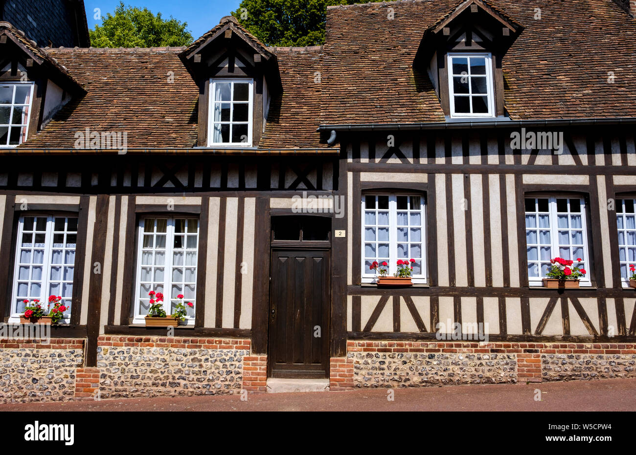 Typical Norman architecture in Lyons-la-Forêt, Normandy, France Stock ...