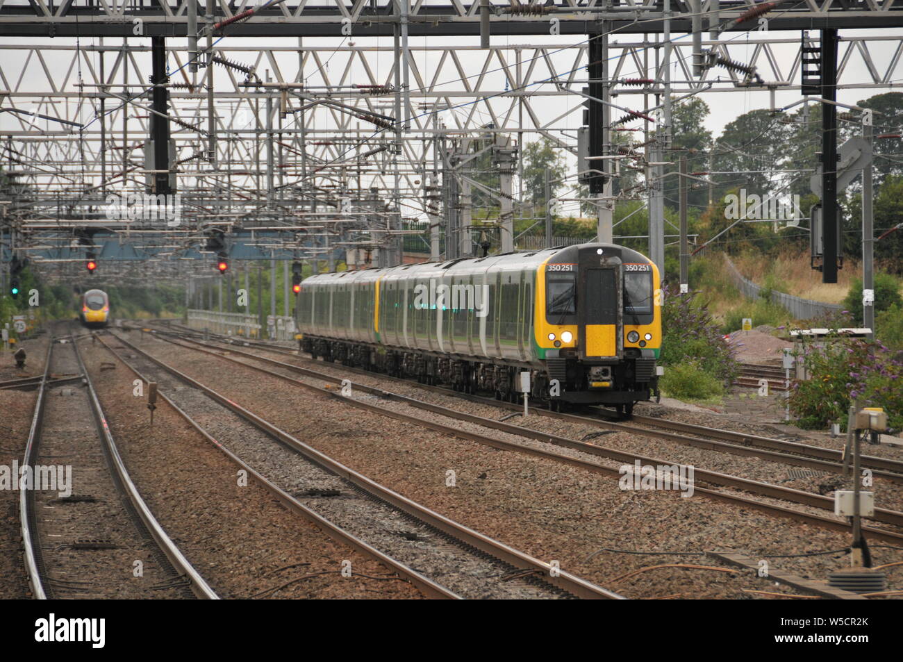 London Northwestern Railway Class 350 Desiro Units 350251 & 350255 form ...