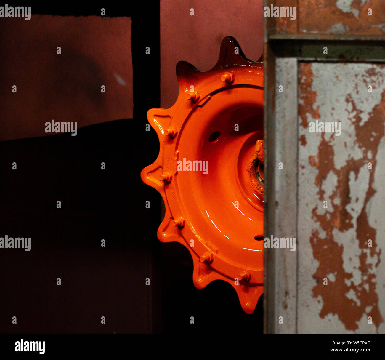 Gear abstract painting hi-res stock photography and images - Alamy