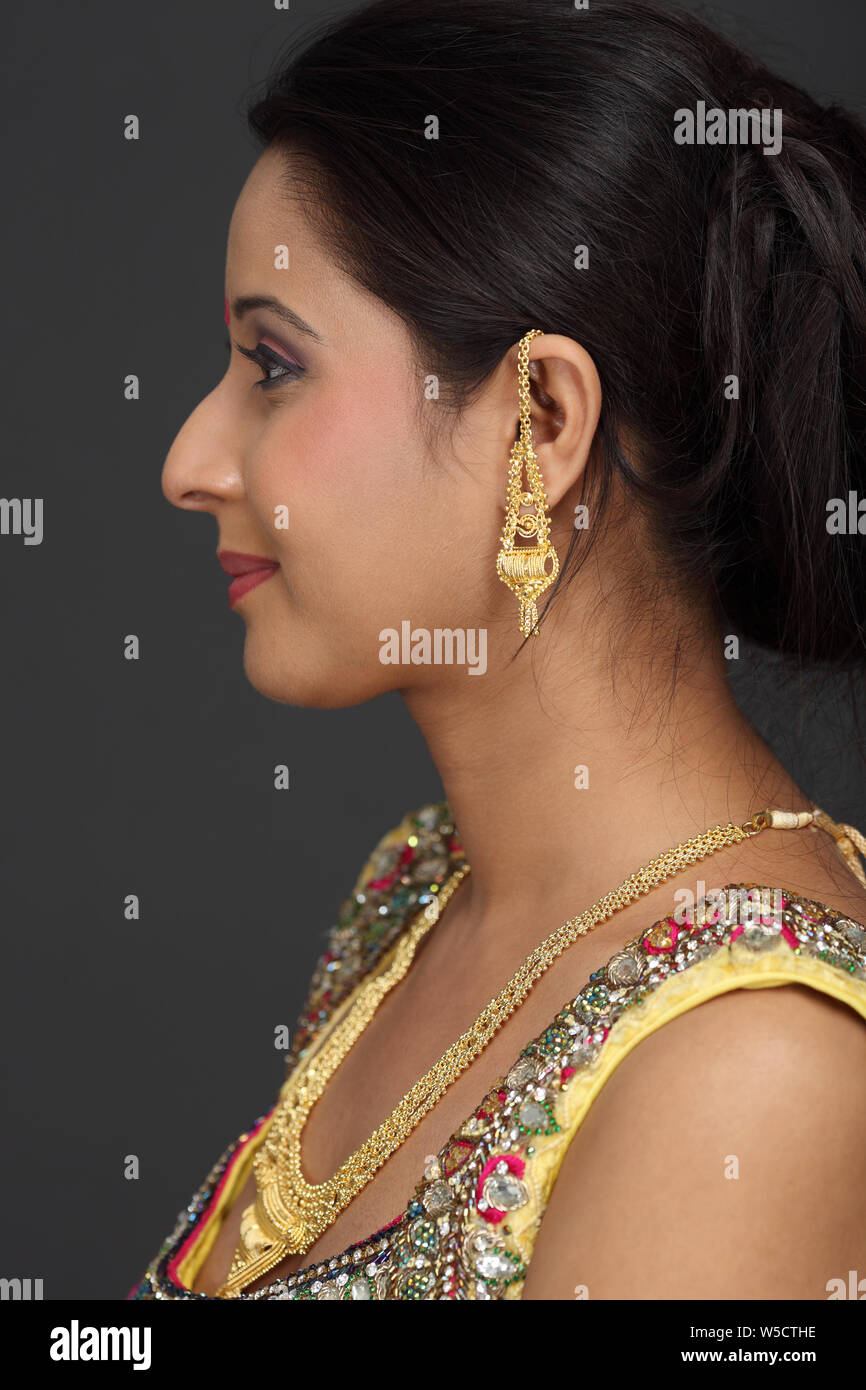 Vivah hi-res stock photography and images - Alamy