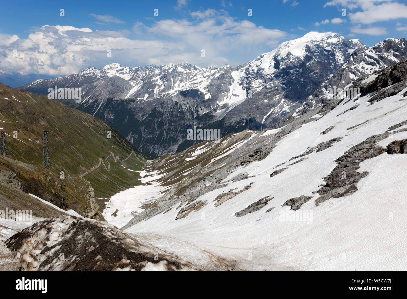 Stelvio pass and italy and car hi-res stock photography and images - Alamy