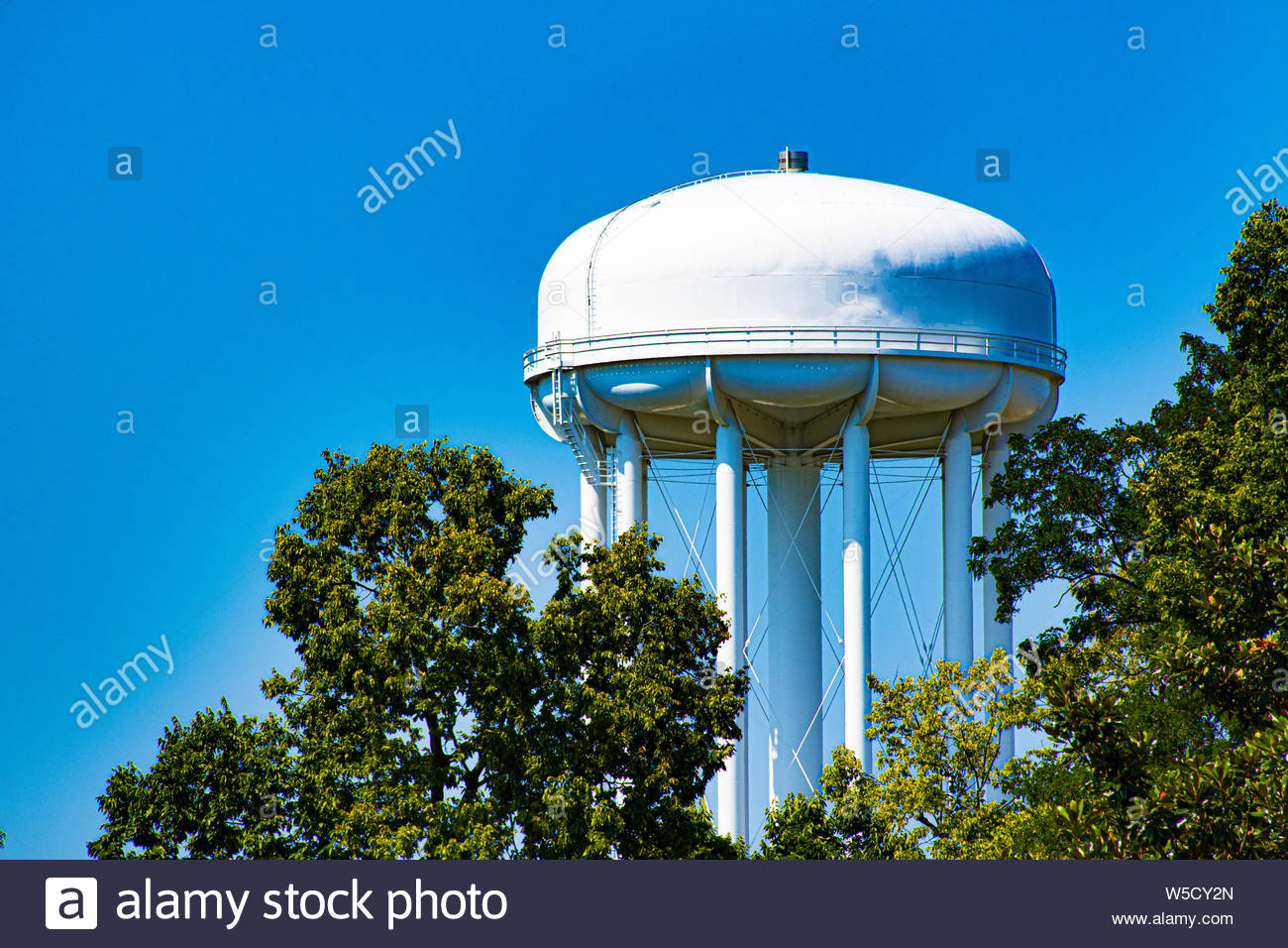 Water Storage Tank Container Stock Photos & Water Storage Tank ...