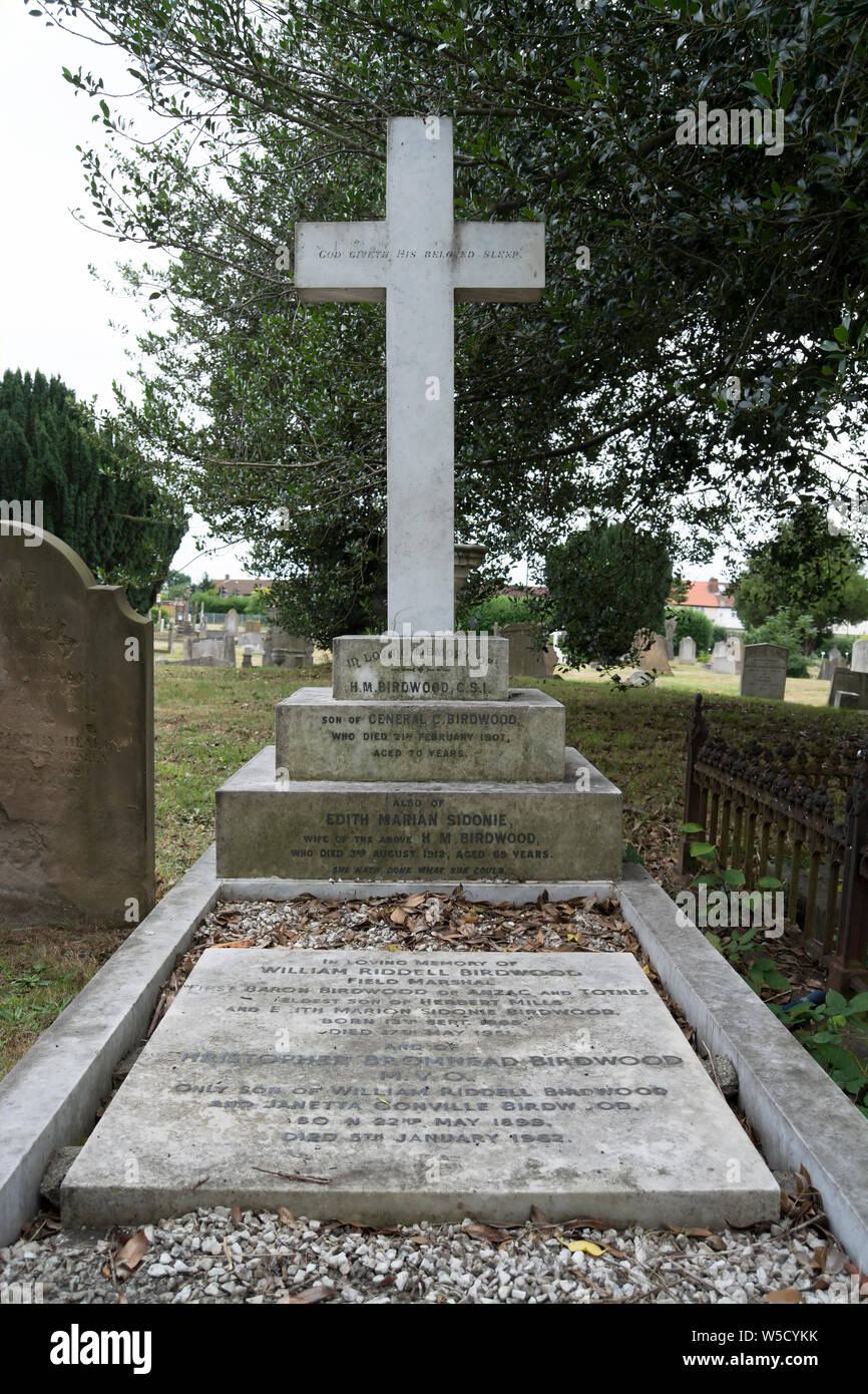 the family grave of field marshal william birdwood, commander of the ...
