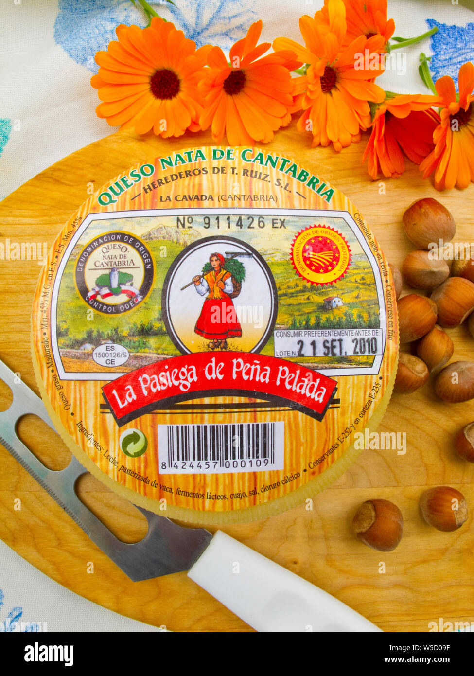 Queso de nata cantabria hi-res stock photography and images - Alamy