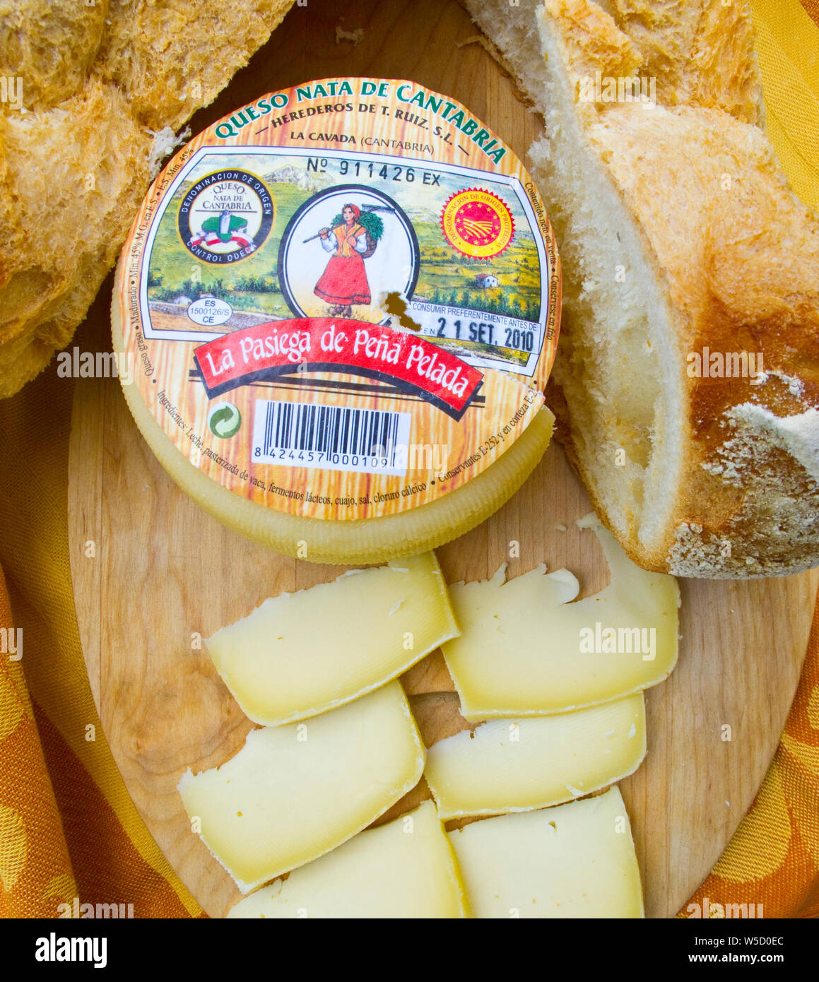 Queso de nata cantabria hi-res stock photography and images - Alamy