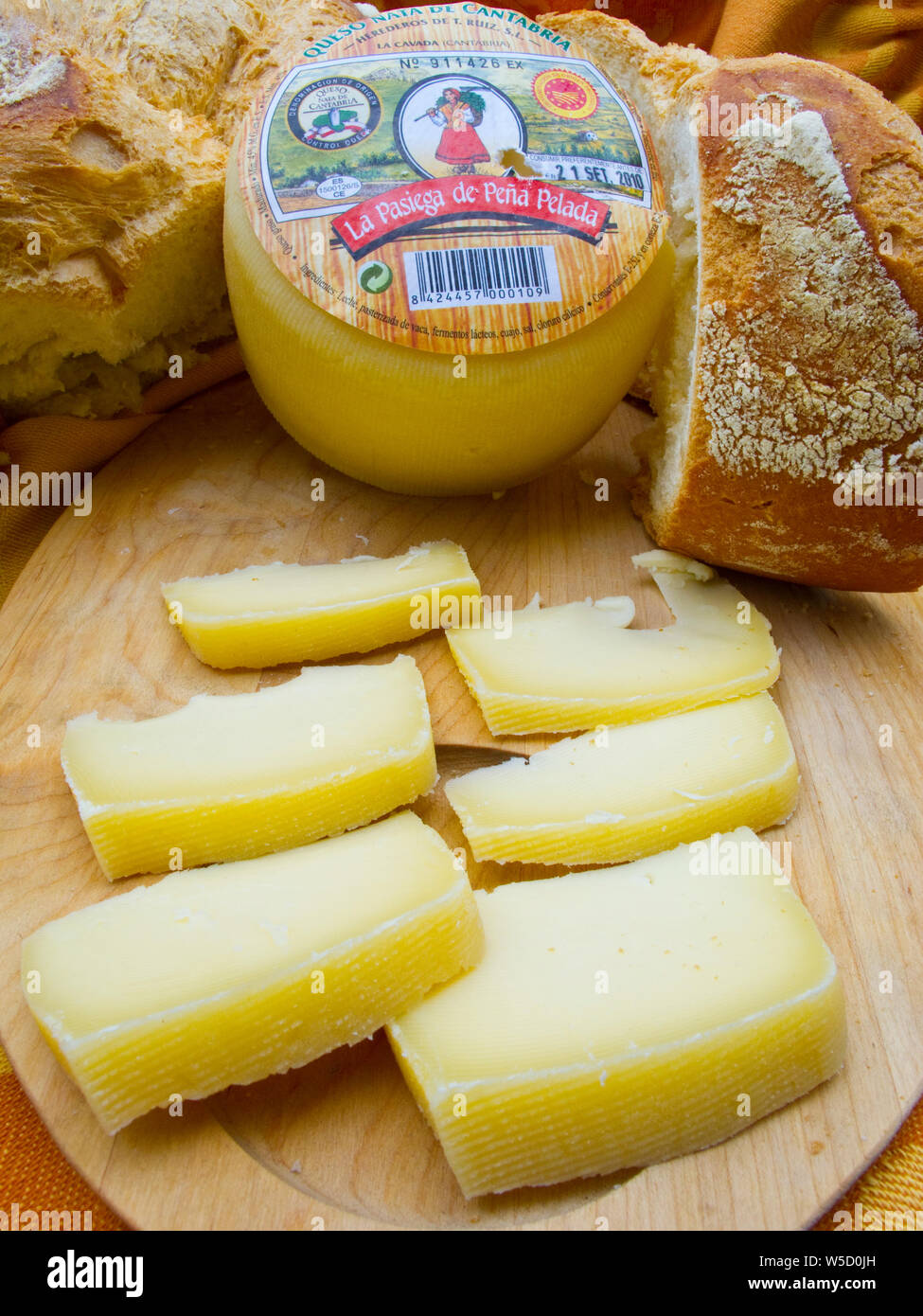 Queso de nata cantabria hi-res stock photography and images - Alamy