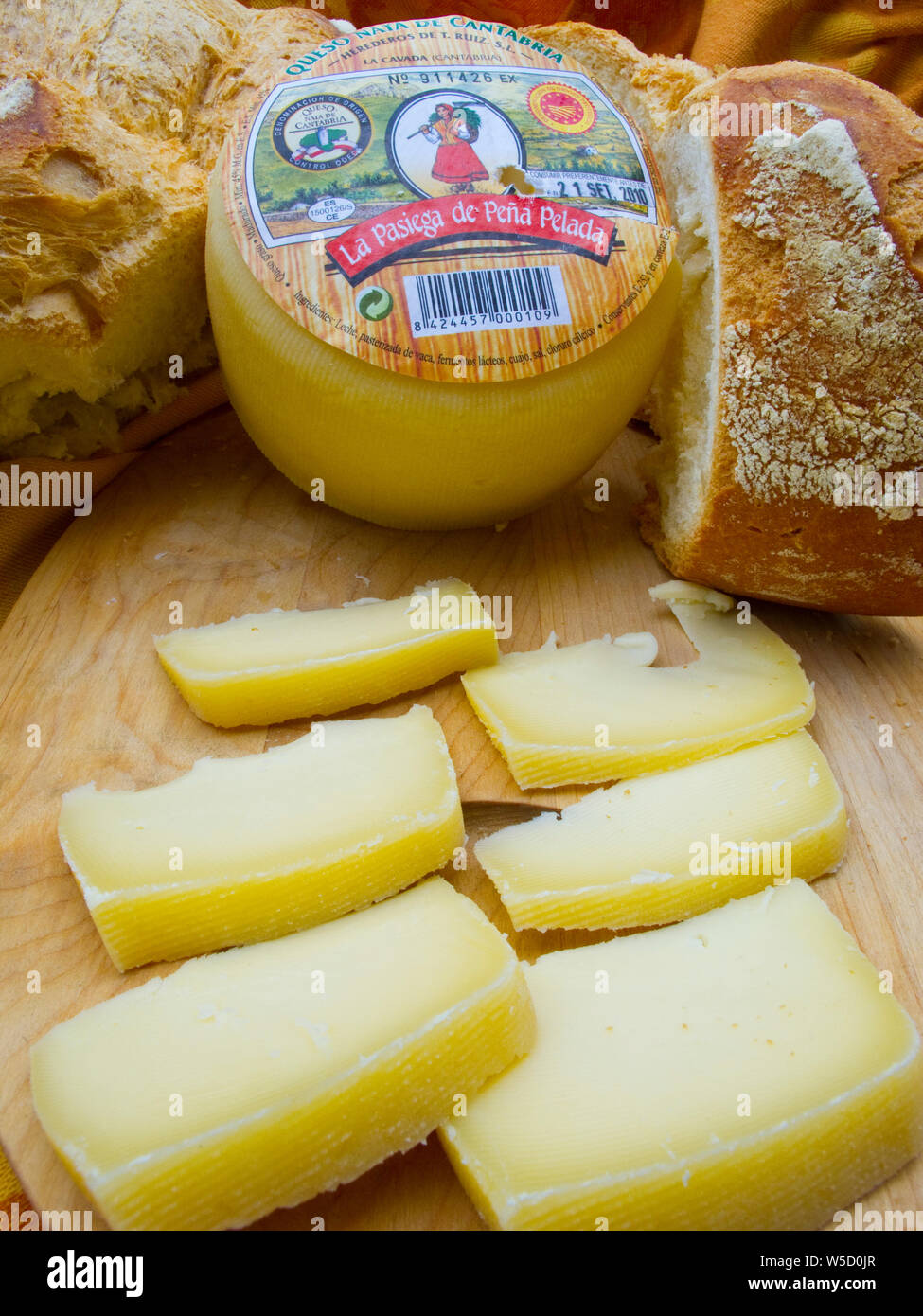 Queso de nata cantabria hi-res stock photography and images - Alamy