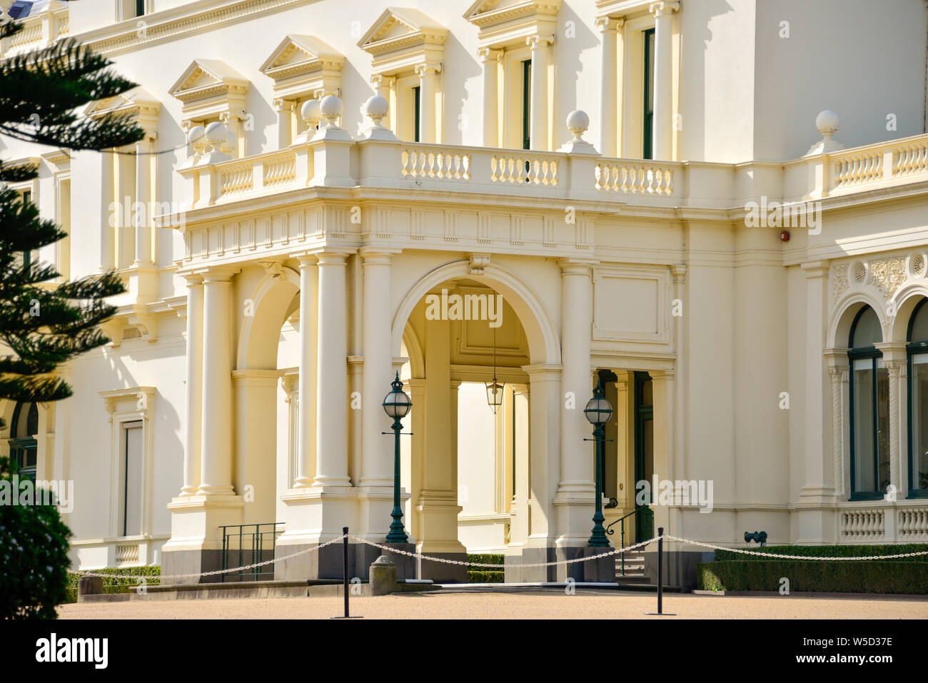 Queen victoria state ball hi-res stock photography and images - Alamy