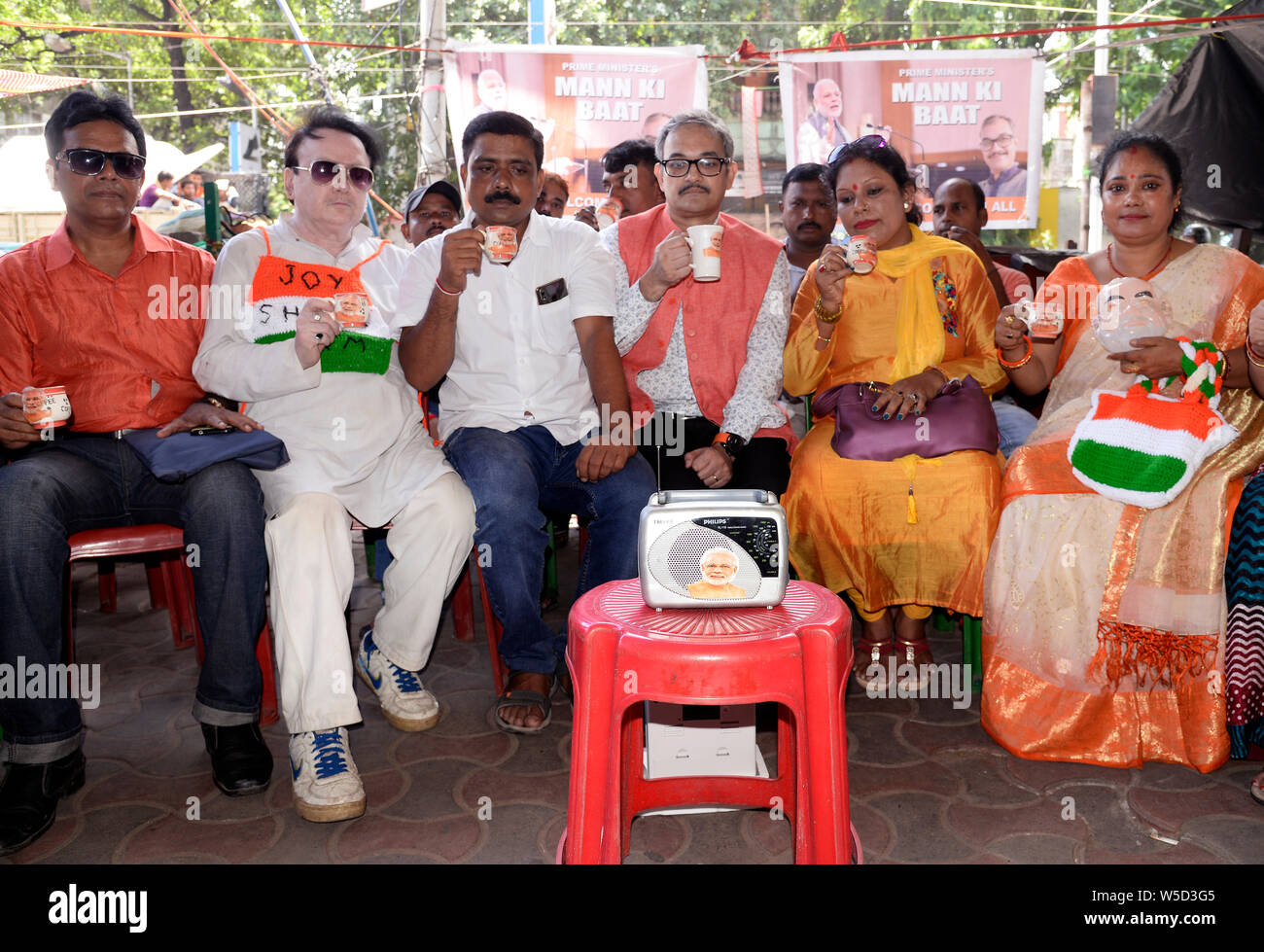 Maan ki baat hi-res stock photography and images - Alamy