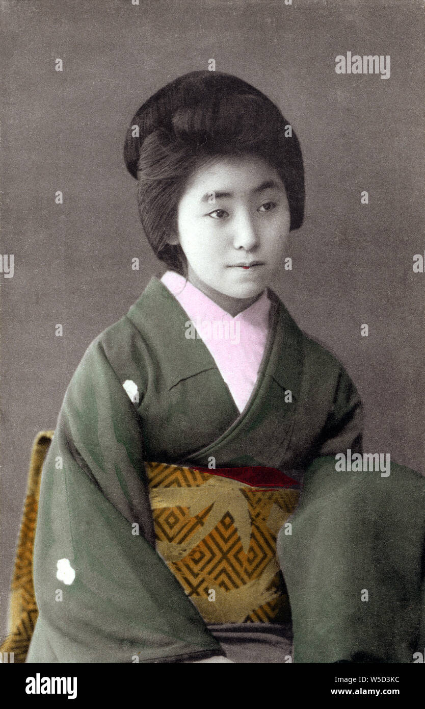 [ 1910s Japan - Japanese Geisha ] — Japanese woman wearing a green ...