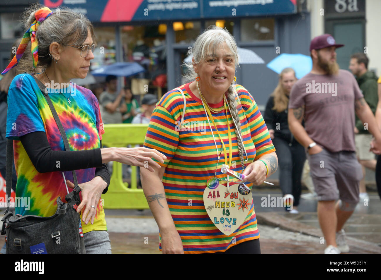 Two old ladies hi-res stock photography and images - Alamy