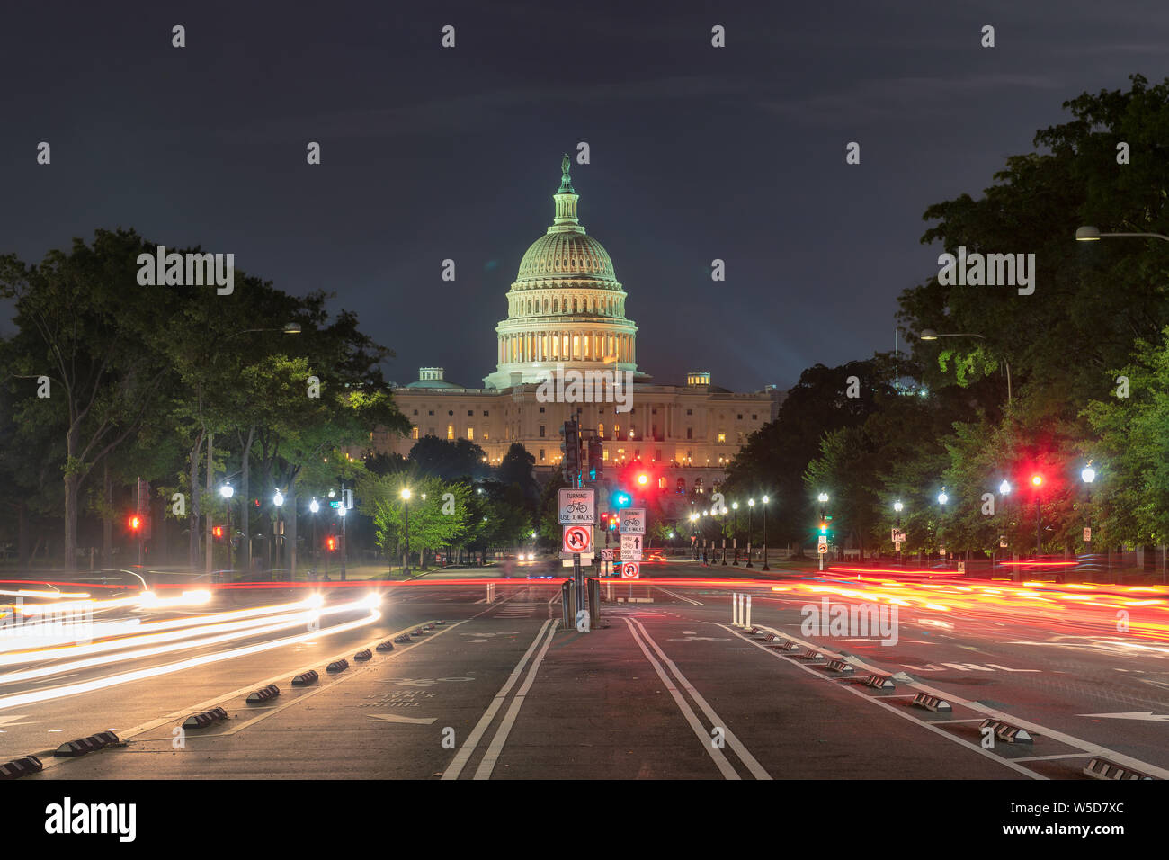 Washington dc street night hi-res stock photography and images - Alamy
