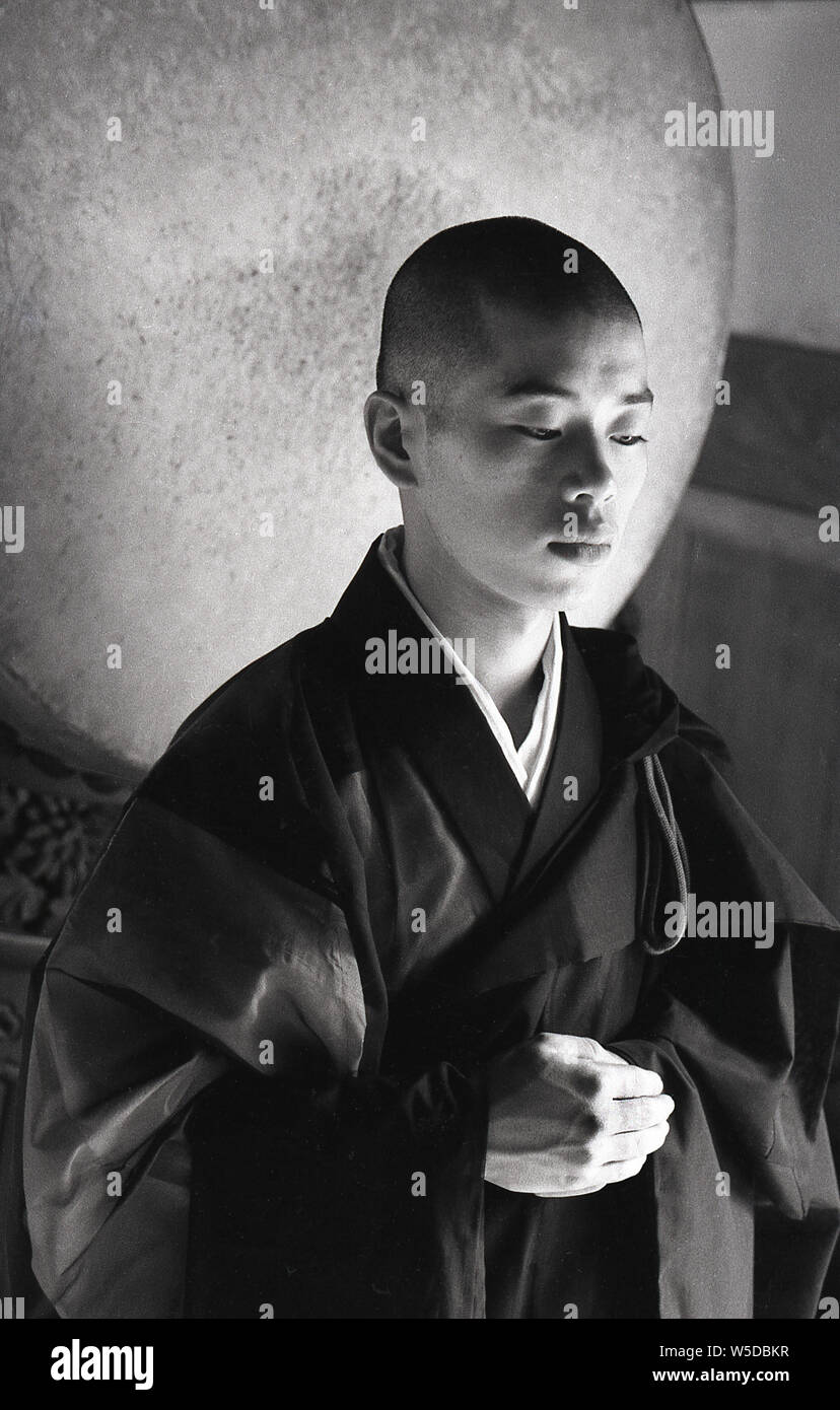 [ 1960s Japan - Japanese Buddhist Monk ] — Japanese Buddhist monk ...