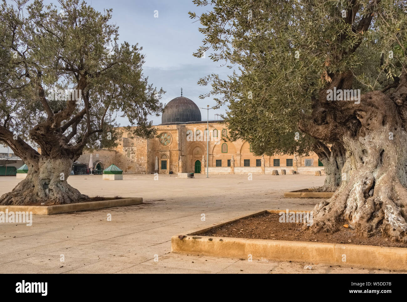 Al-Aqsa Mosque in Jerusalem on the top of the Temple Mount in Jerusalem ...