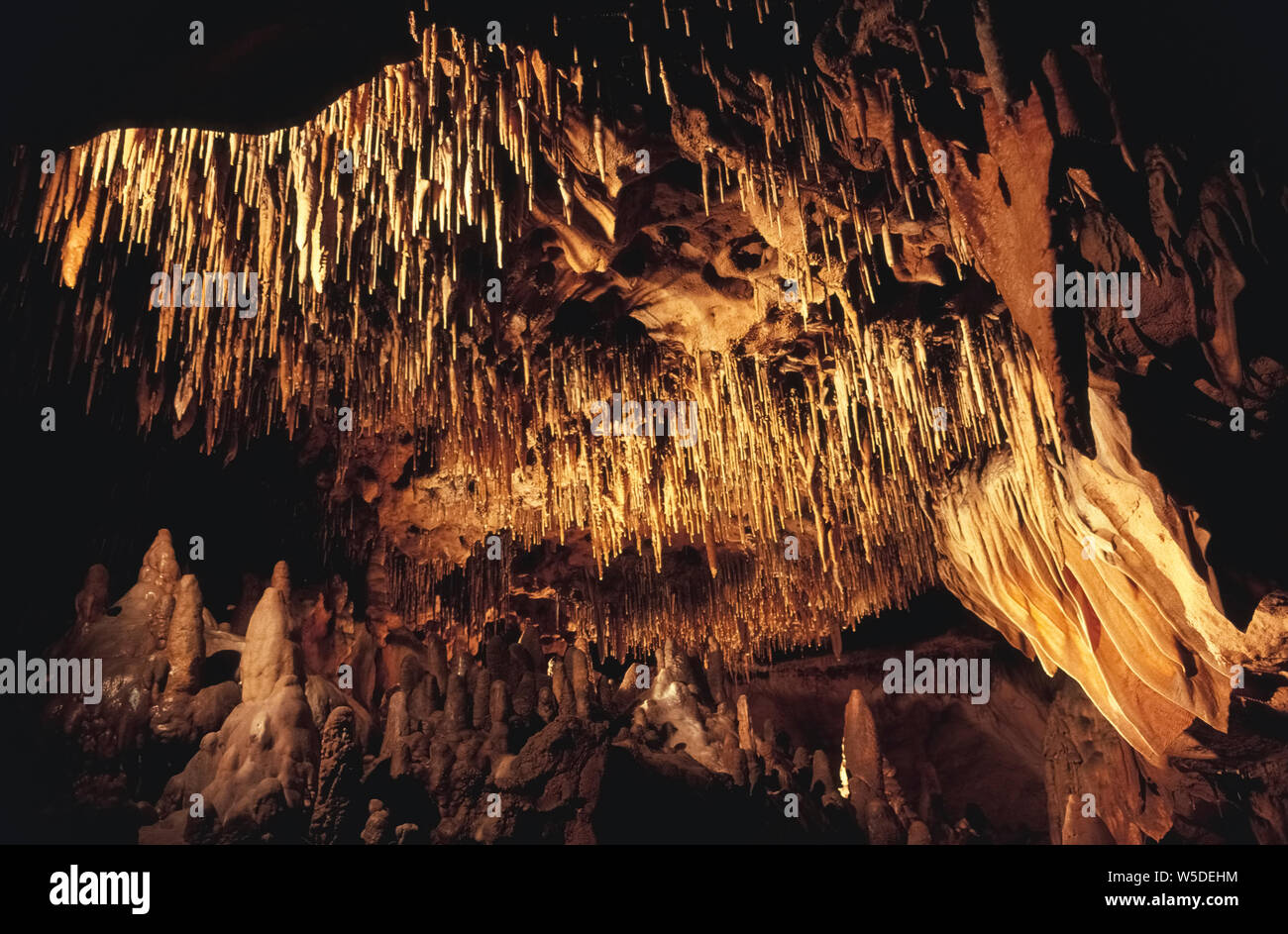 Amazing natural formations that are created by water dripping ...