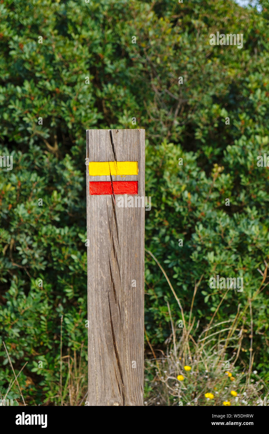Vertical hiking wooden sign in Algarve, Portugal Stock Photo - Alamy