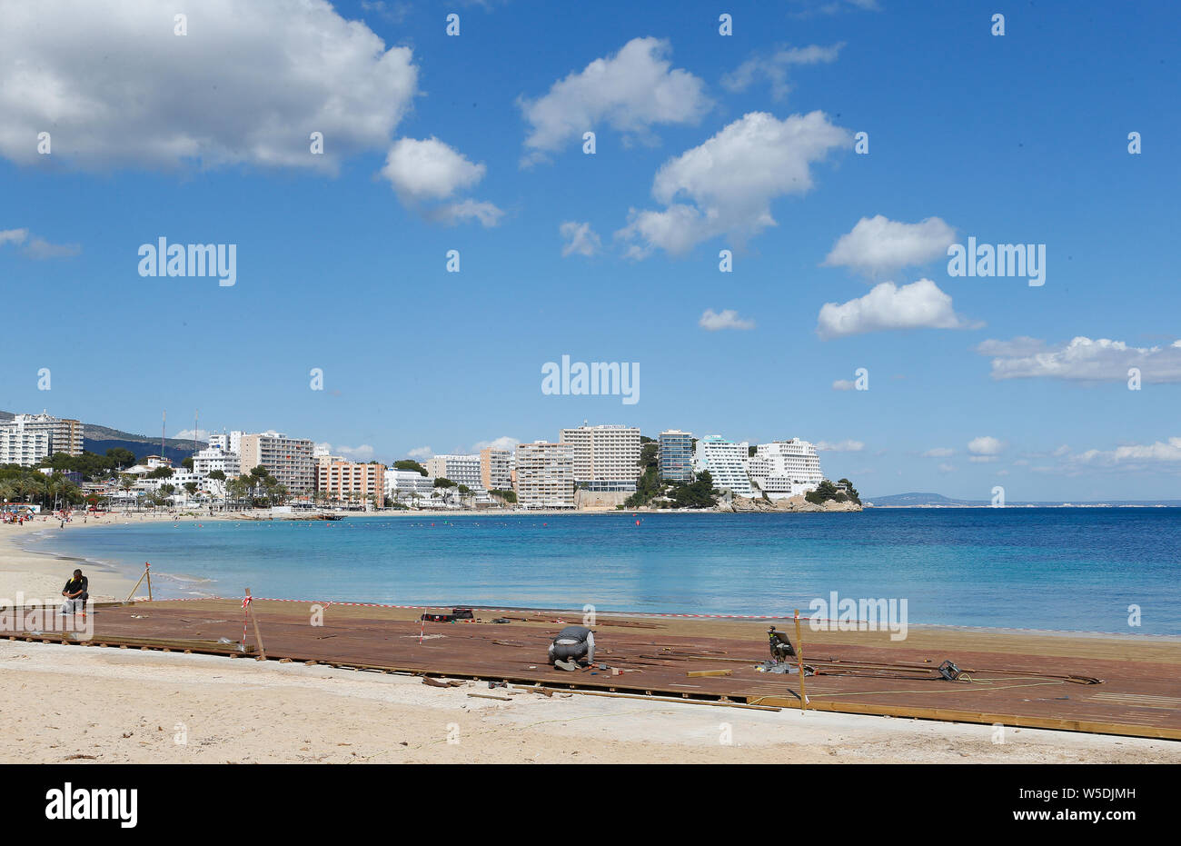Magaluf beach hi-res stock photography and images - Alamy