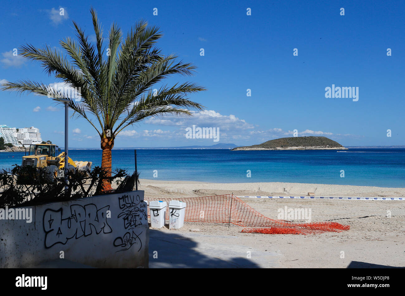 Magaluf beach hi-res stock photography and images - Alamy