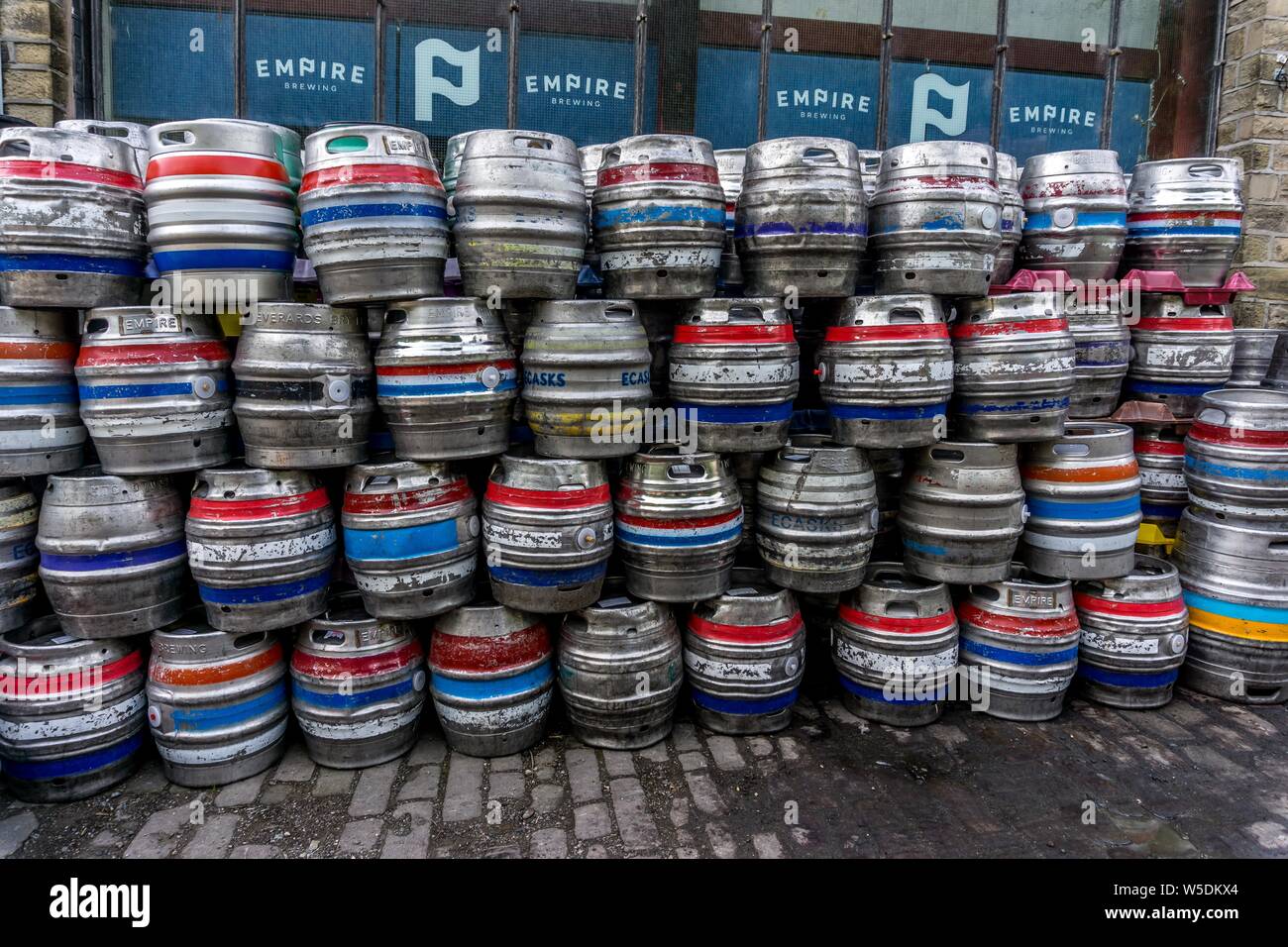 Beer pallets hi-res stock photography and images - Alamy