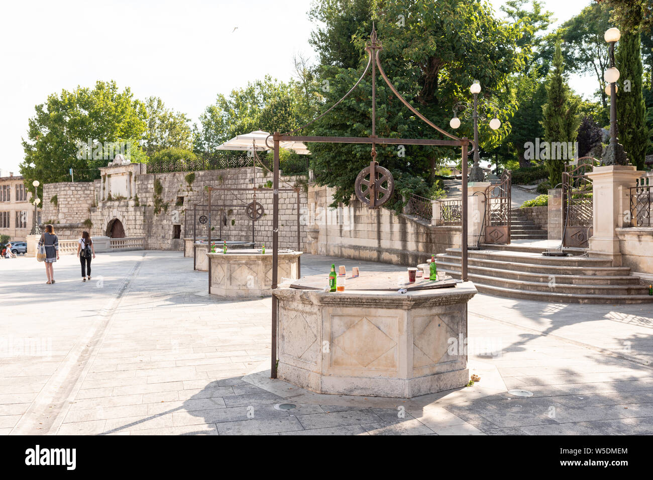 Well square hi-res stock photography and images - Alamy