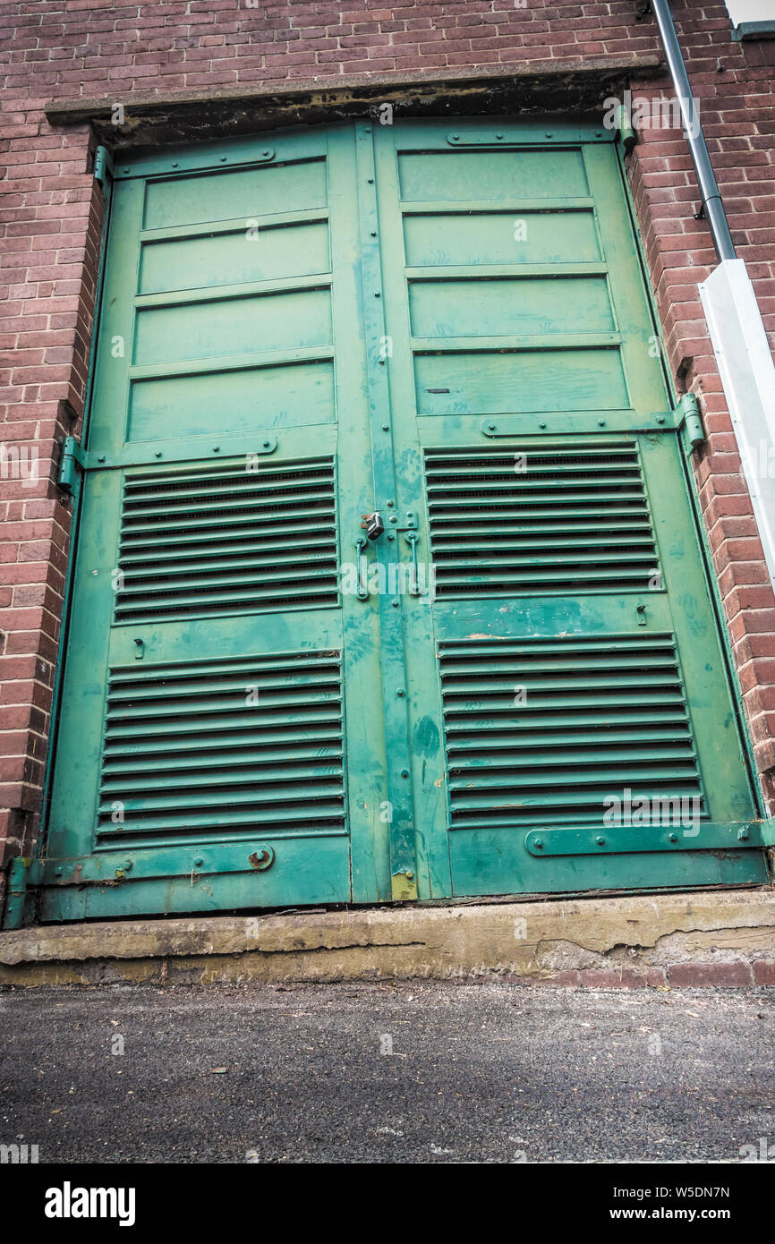 Electricity transformer uk hi-res stock photography and images - Alamy
