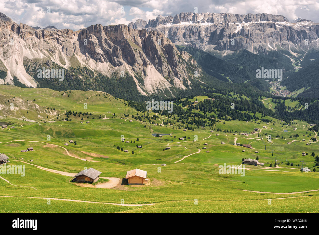 Idyllic hill resort hi-res stock photography and images - Alamy