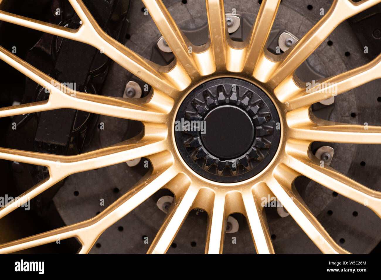 Black sport rims hi-res stock photography and images - Alamy