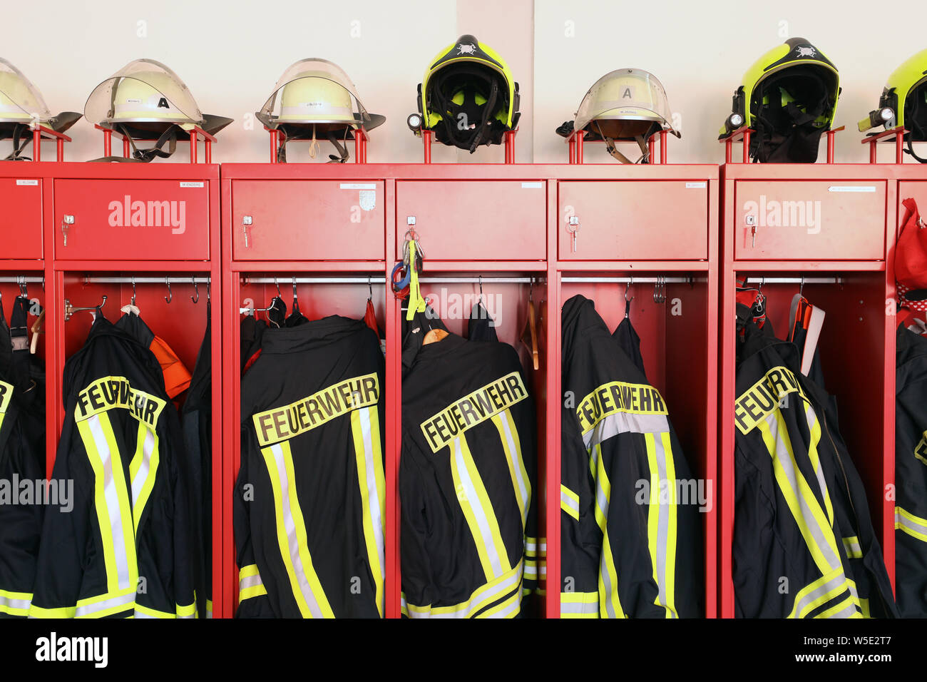 Ffw symbol hi-res stock photography and images - Alamy