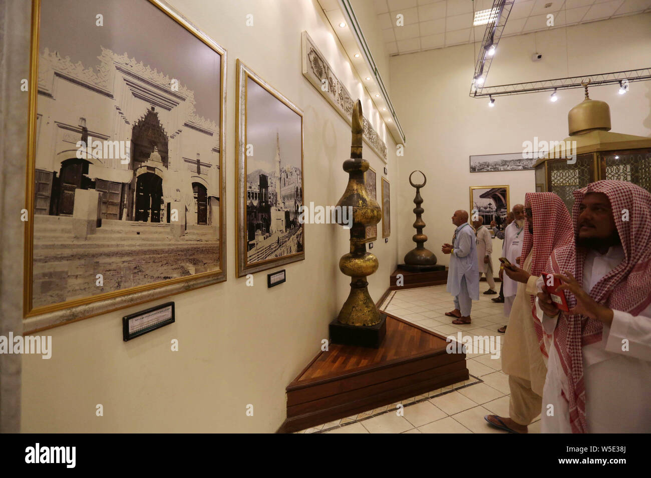 Mecca, Saudi Arabia. 28th July 2019. Muslim Pilgrims visit the Mecca ...