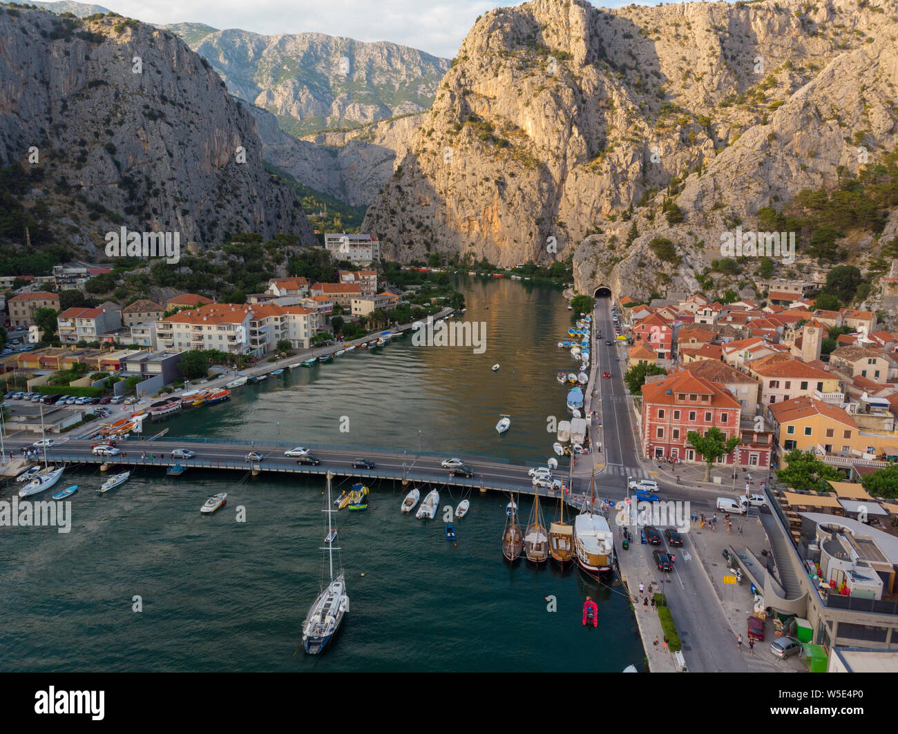 Omis bridge hi-res stock photography and images - Alamy