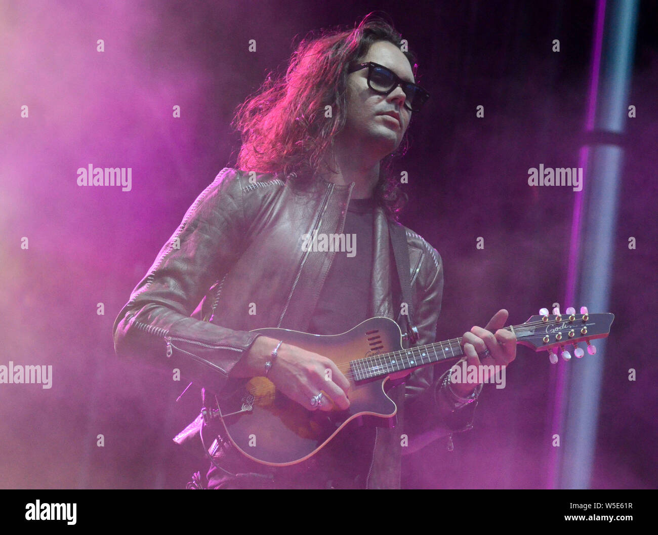 Ricky fox hi-res stock photography and images - Alamy