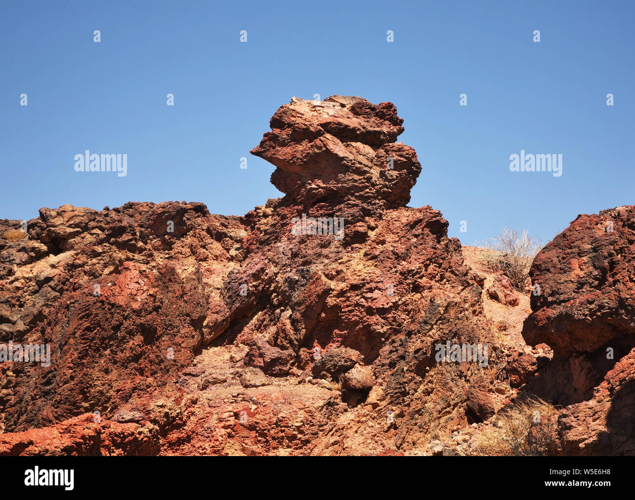 Meditation Caves of Khamar Khiid Monastery in Gobi desert near ...