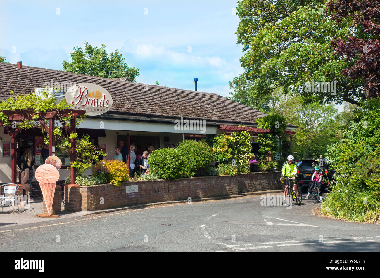 Elswick lancashire england hi-res stock photography and images - Alamy