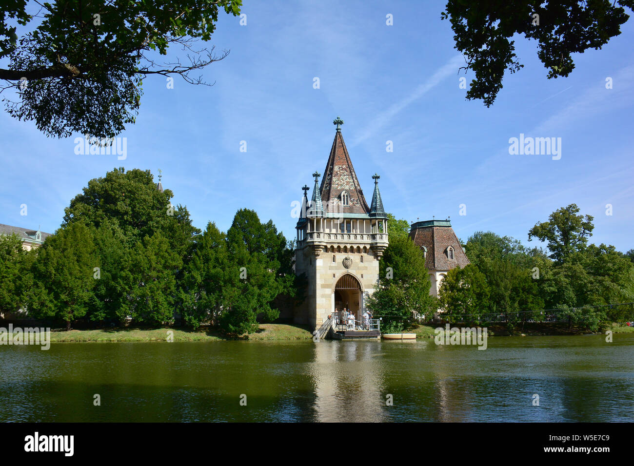 Franzensburg castle hi-res stock photography and images - Alamy
